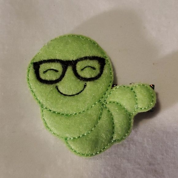 Yogi & Cecil's Boutique | Accessories | New Bookworm Felt Hair Clippy ...